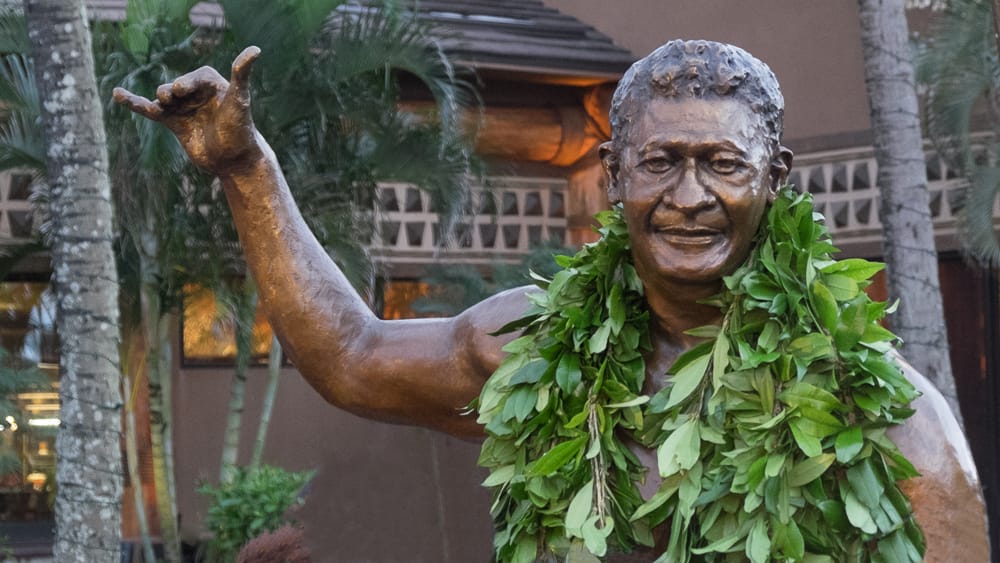 Shaka Sign: What’s The Origin of The Surfers Sign? | TotalSUP